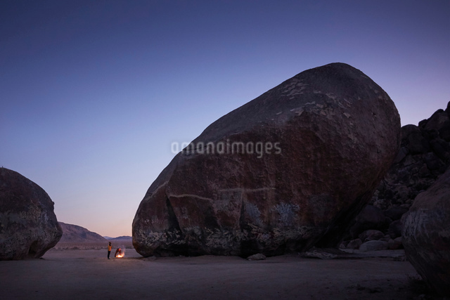 Giant rock, Yucca Valley, Californiaの写真素材 [FYI03541386] | ストックフォトの ...